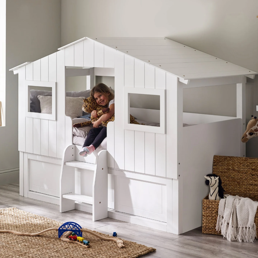 Acorn Treehouse Midsleeper – Tyrrells of Burnbank
