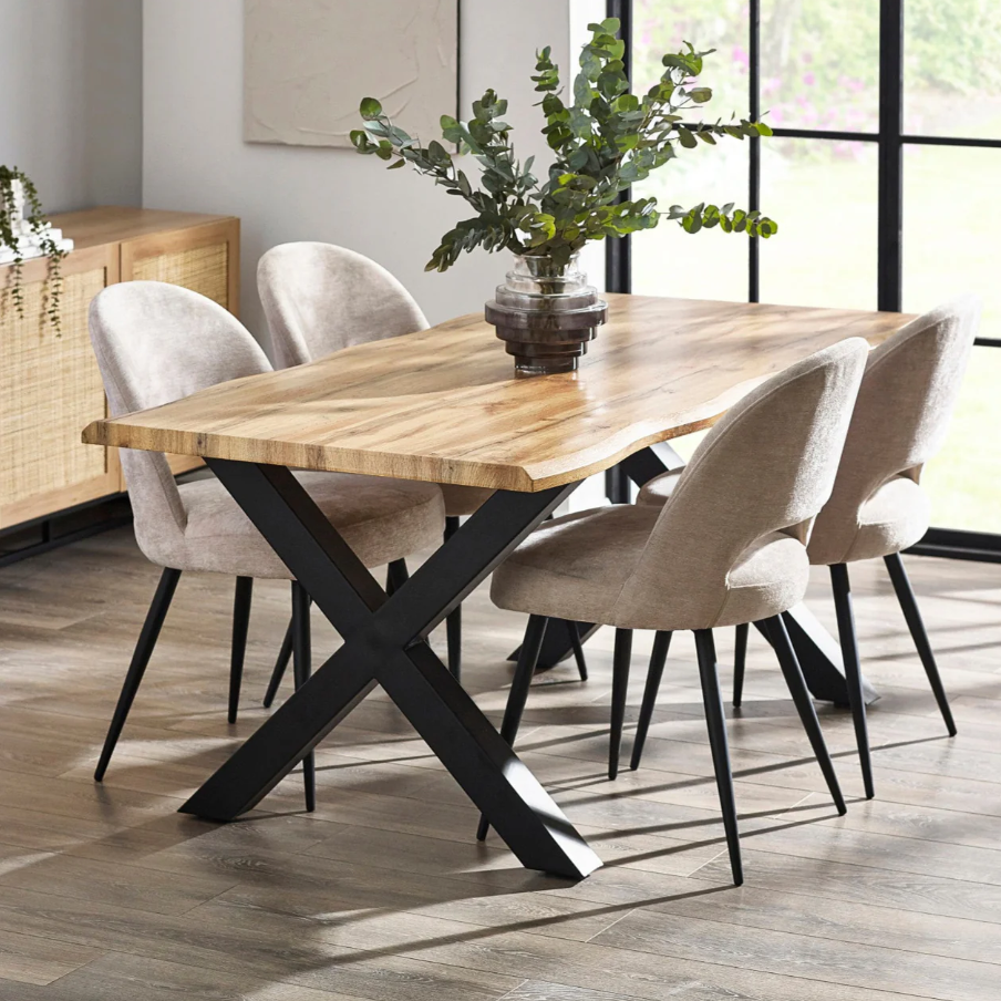 Harvey Dining Table – Tyrrells of Burnbank